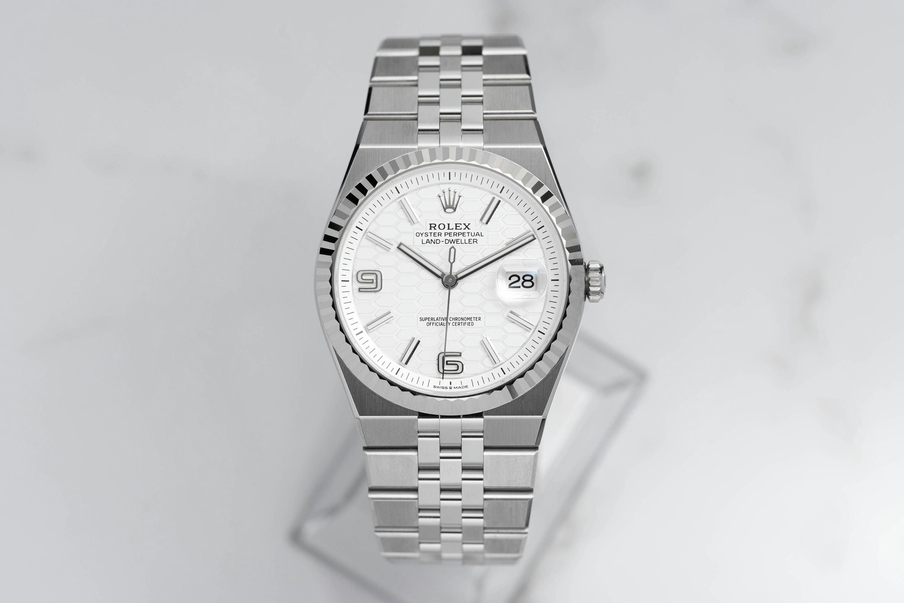 Rolex Land-Dweller 40 - 127334 - Full-Set – WATCHVICE